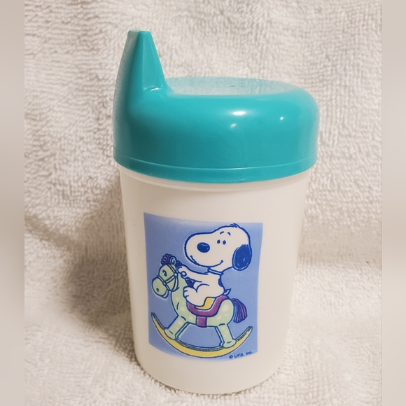 Danara | Dining | Vintage Snoopy Peanuts Danara Plastic Juice Sippy Cup Baby Blue Top New Other ...